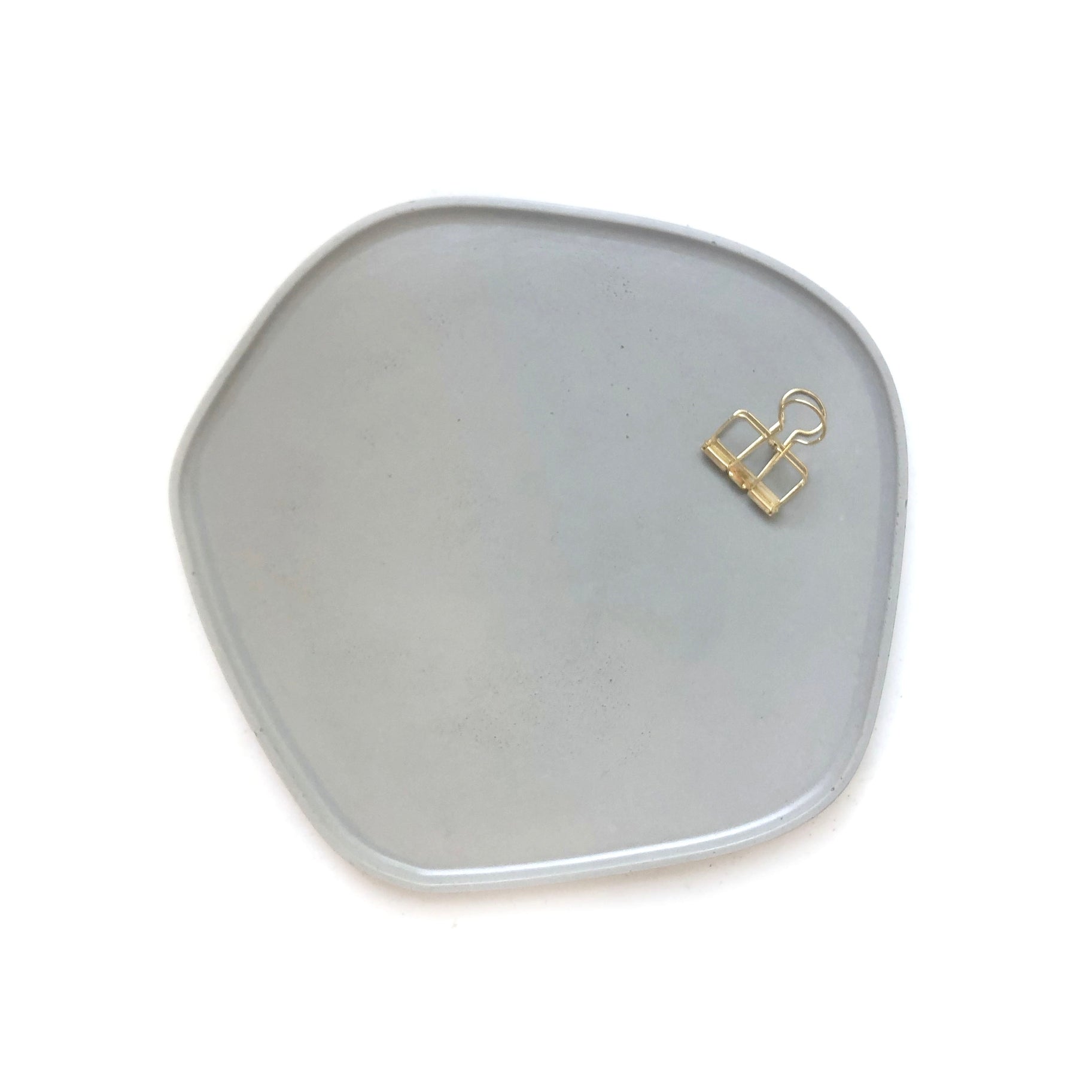 Medium Concrete Organic Tray – Cloth + Cabin
